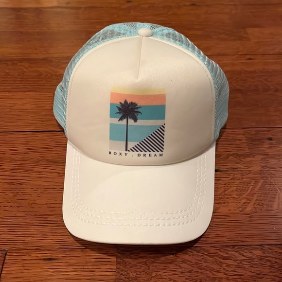 Roxy | Accessories | Roxy Palm Tree Trucker Hat | Poshmark
